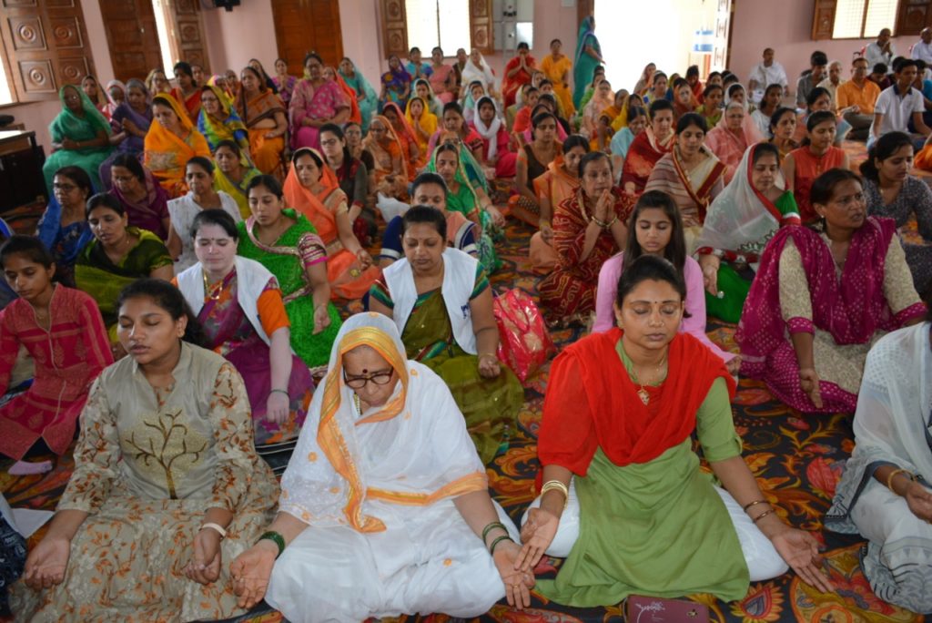 विश्व योग दिवस - Muni Praman Sagar Ji - प्रामाणिक : Pramanik - मुनि ...